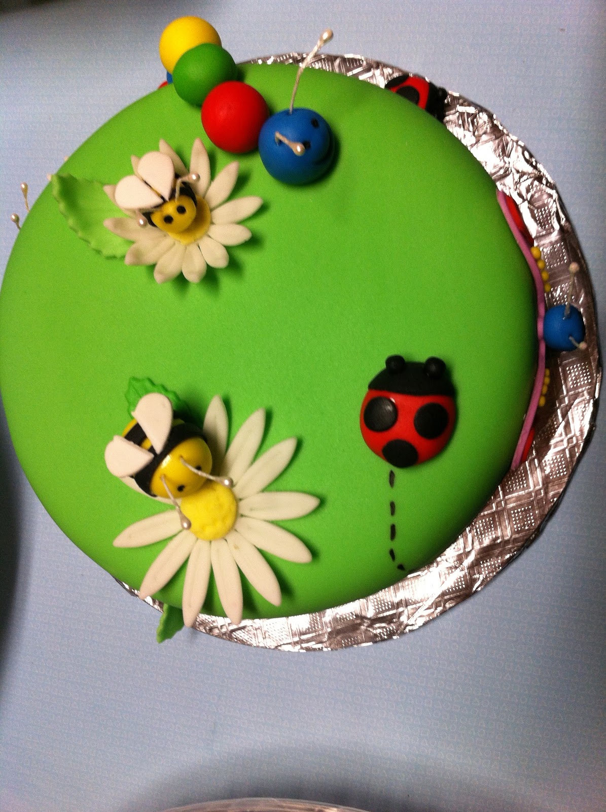 Our Decorated Cakes and Cupcakes: Spring Bug Themed Cake
