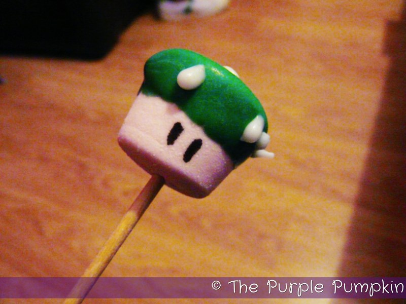 Super Mushroom & 1-Up Mushroom Marshmallow Pops