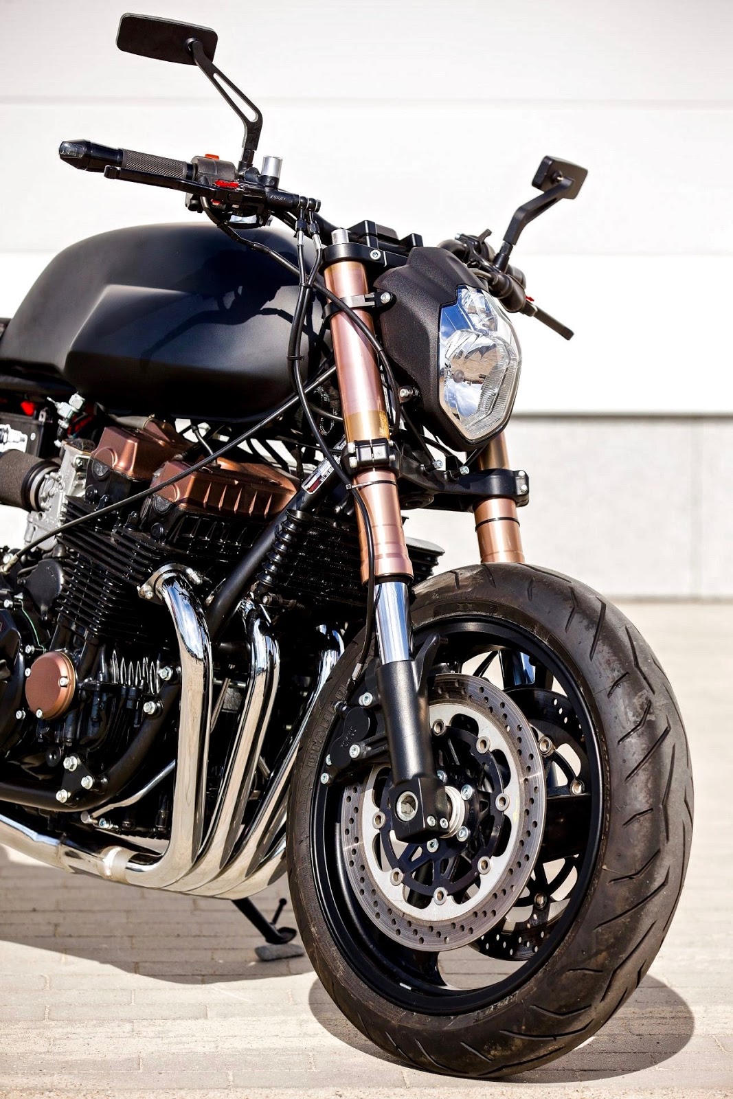 RHCC Sevenfifty - Inazuma café racer