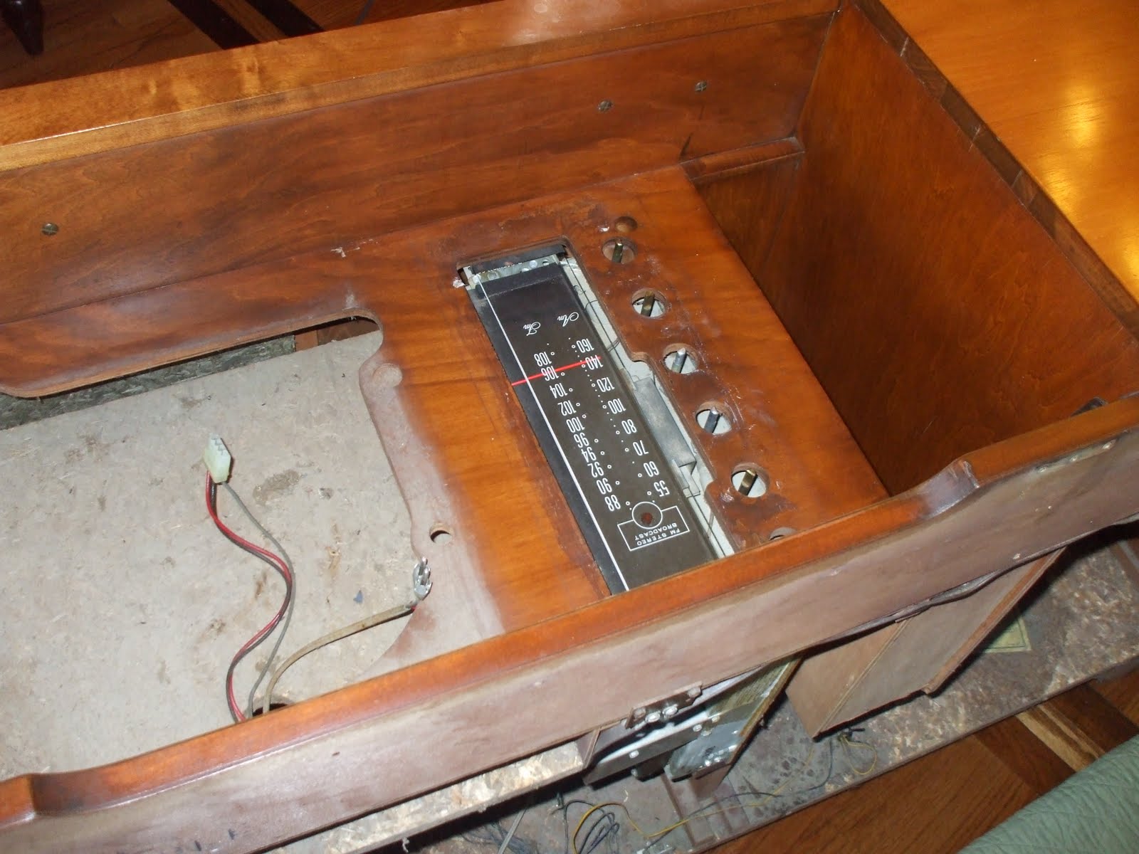 old wood, new paint: 1963 TRUE TONE CONSOLE STEREO