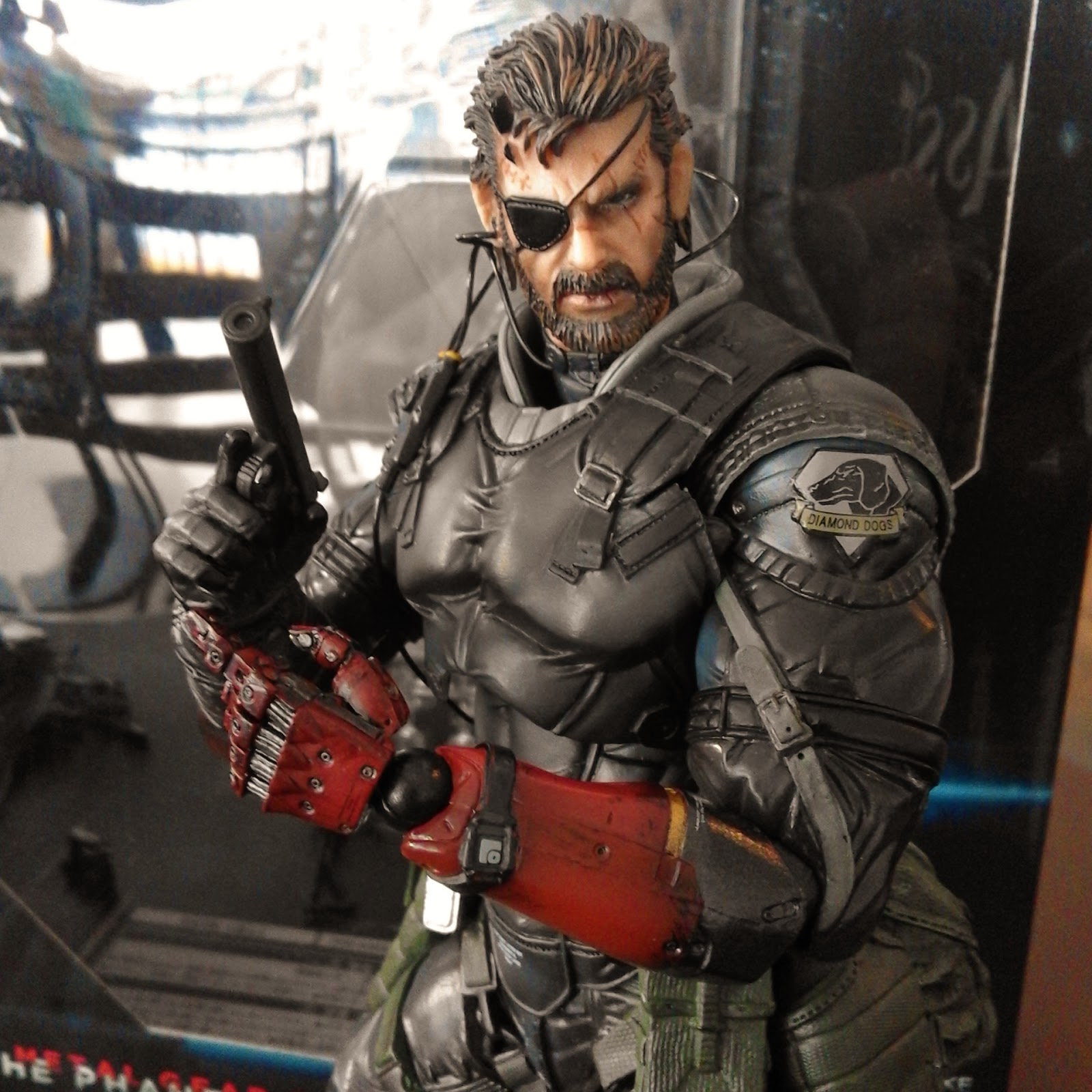 Angels and Summer: Play Arts Kai Venom Snake - Sneaking Suit Version ...