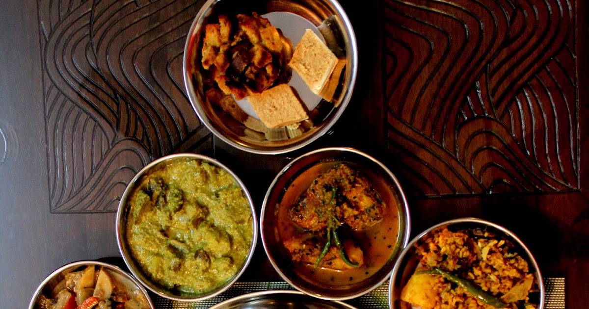 10 Minute Cooking- Hilsa with Milk!! | Food Holic