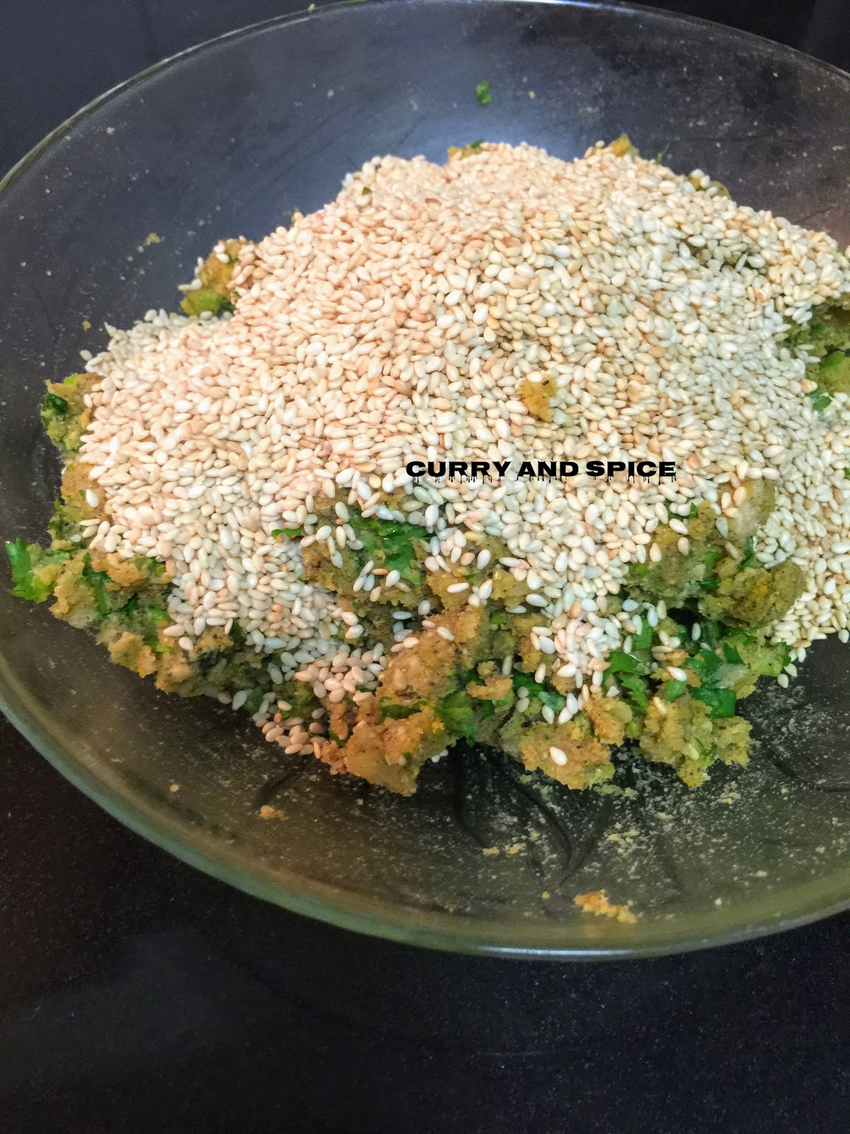 CURRY AND SPICE: TIL ER BORA O BEULIR DAL / SESAME SEED FRITTER & BLACK ...