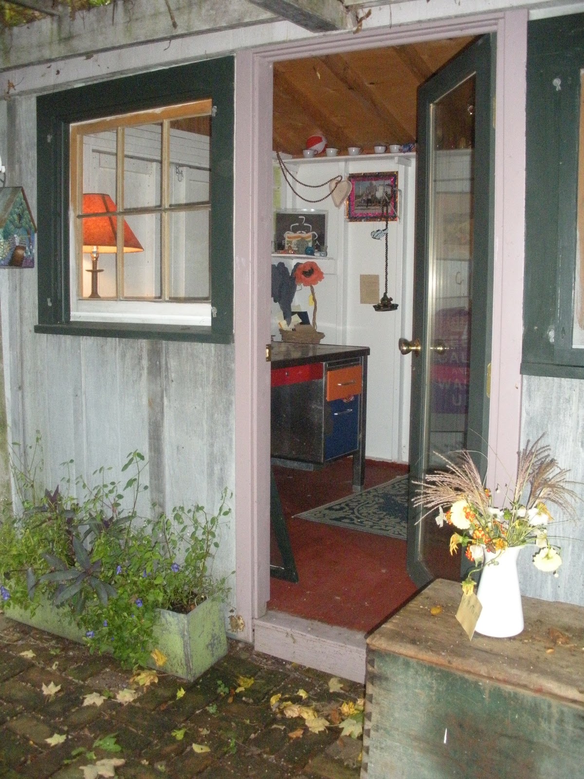 second lives club: Caryl Reprises: Virginia Woolf's Writing Shack