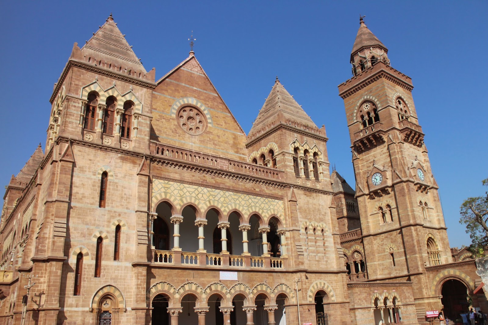 My World: Kutch Diaries - The Fortified Palaces of Bhuj