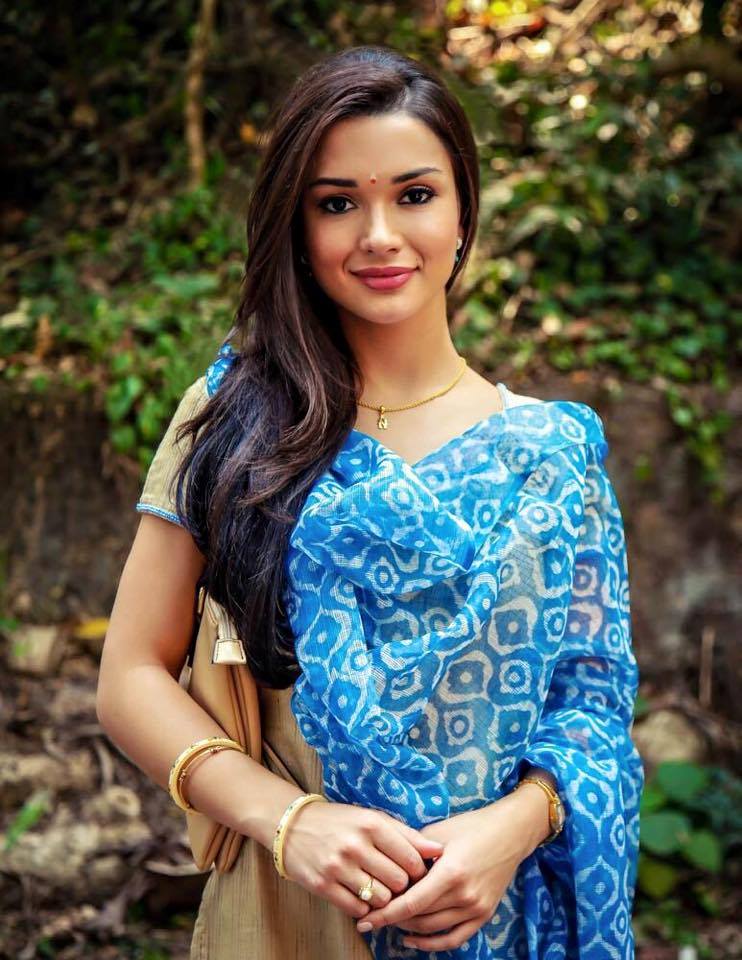 Amy Jackson Biodata, Movies, Net-worth, Age, New Movies, Affairs, New ...