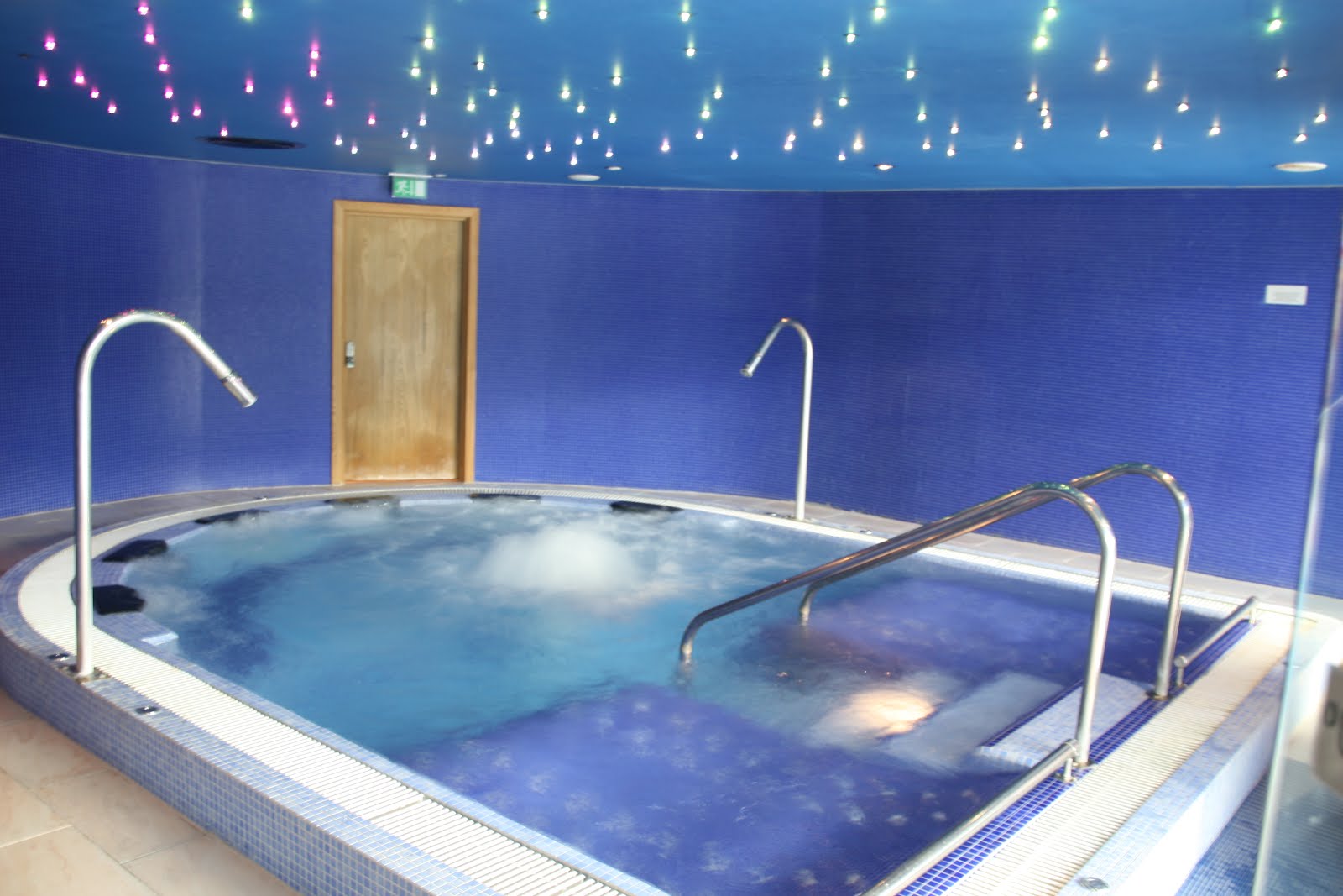 All in the life of me, budgie and friends: Stobo Castle Spa - a place ...