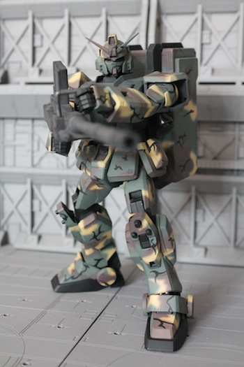 Dennis-Toys: 1/100 Customed Army Camouflage Gundam (Ground Type)