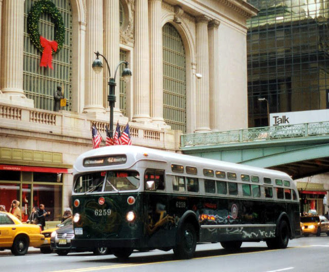 Just A Car Guy: New York had vintage buses from the 1950s and 60s on ...