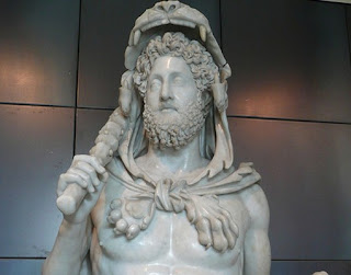 El rincón del conocimiento: Cómodo, el Emperador Gladiador