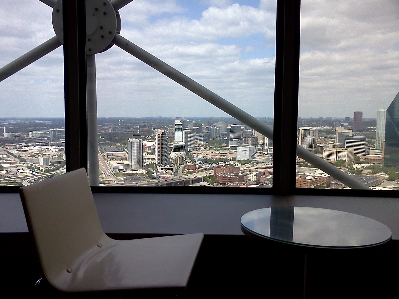 Reluctant Chauffeur: Dallas: The Art Museum @ Midnight, Revolving ...