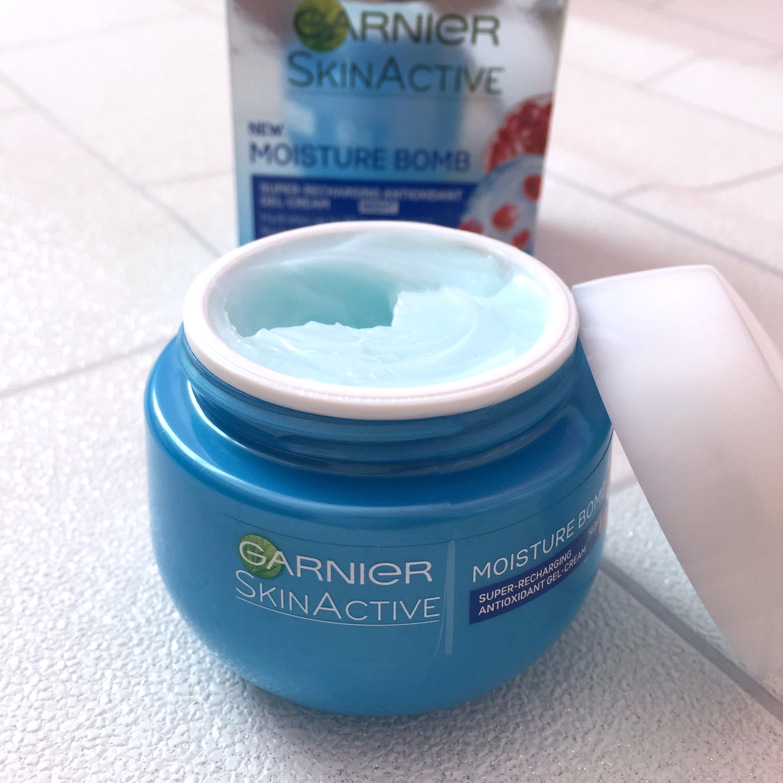 Garnier Moisture Bomb Night Cream | Mammaful Zo: Beauty, Life, Plus ...