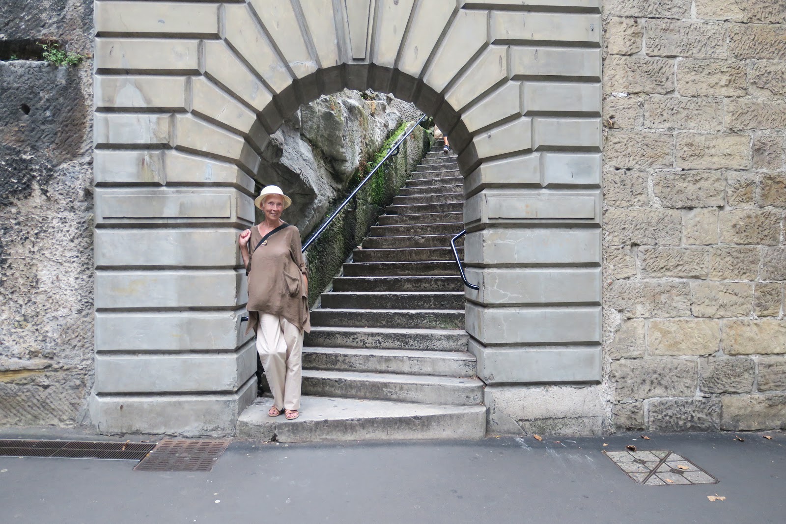 ancestral roofs: March 2018