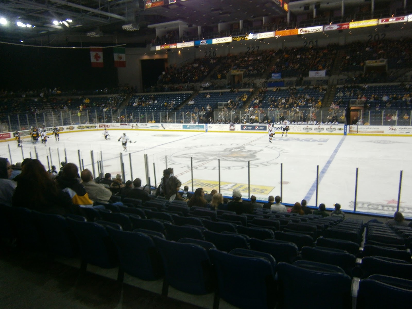 Adventures in Weseland: ECHL Hockey-Stockton Thunder vs. San Francisco ...