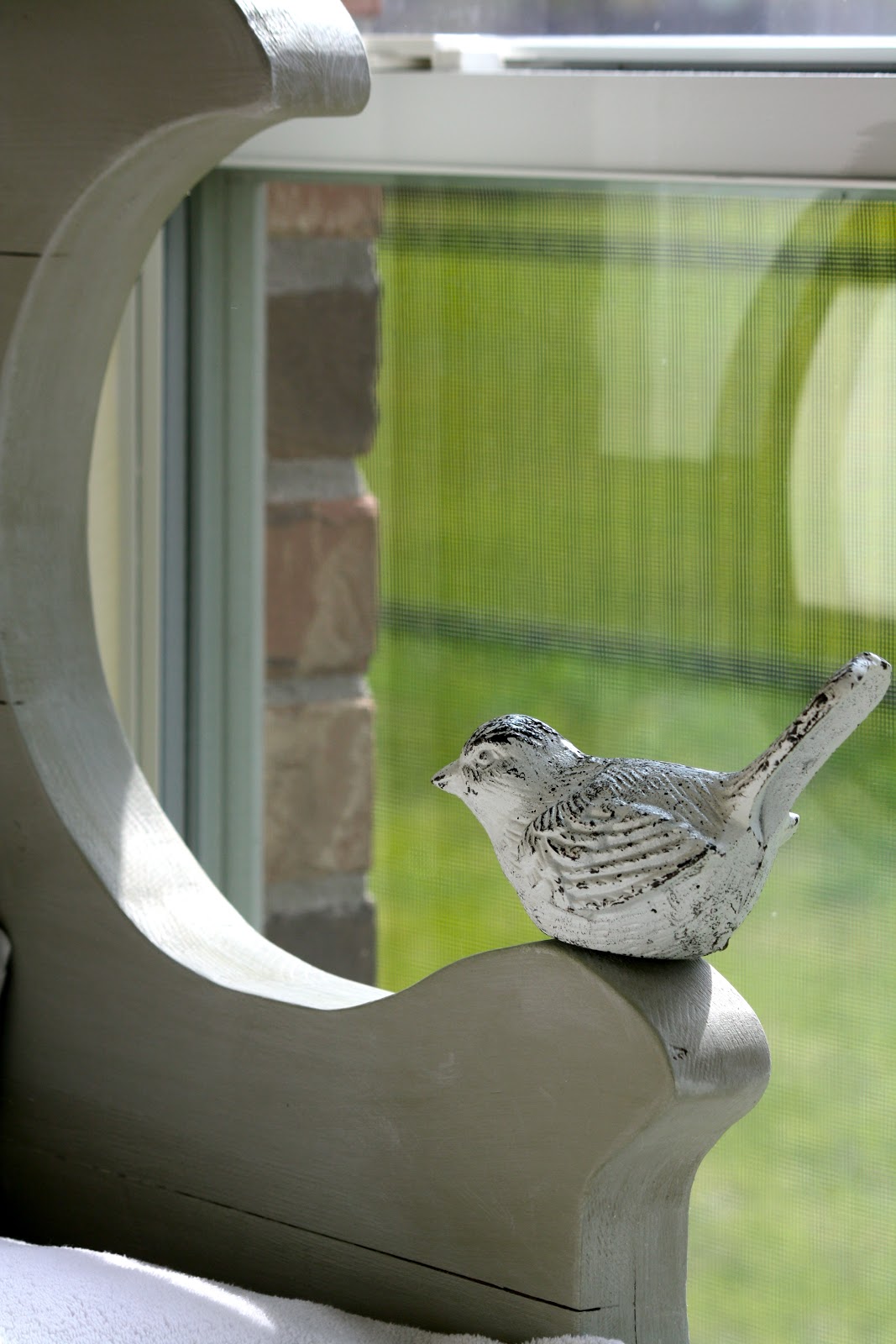 the little cottage on the pond...: DIY Ballard Designs headboard...