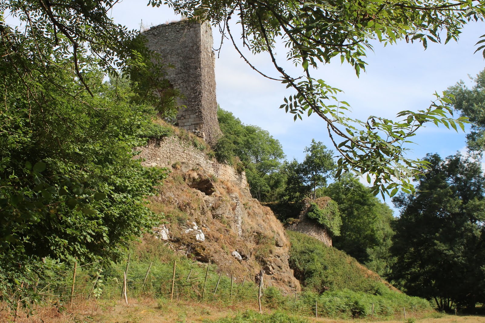 Chemineau: Les ruines de Malval