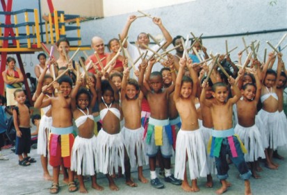 GRUPO DE CAPOEIRA: MACULELÊ