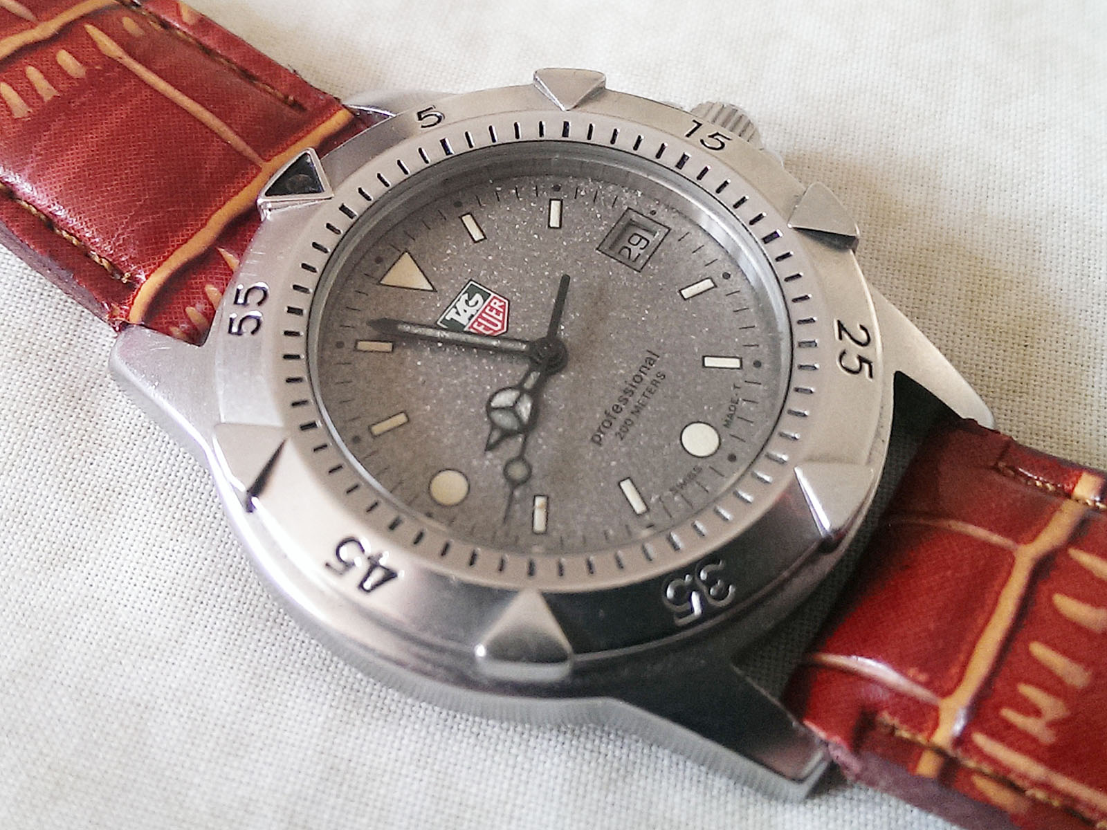 Glorius Watch - Jam Tangan Antik dan Vintage: TAG Heuer 1500 Series ...