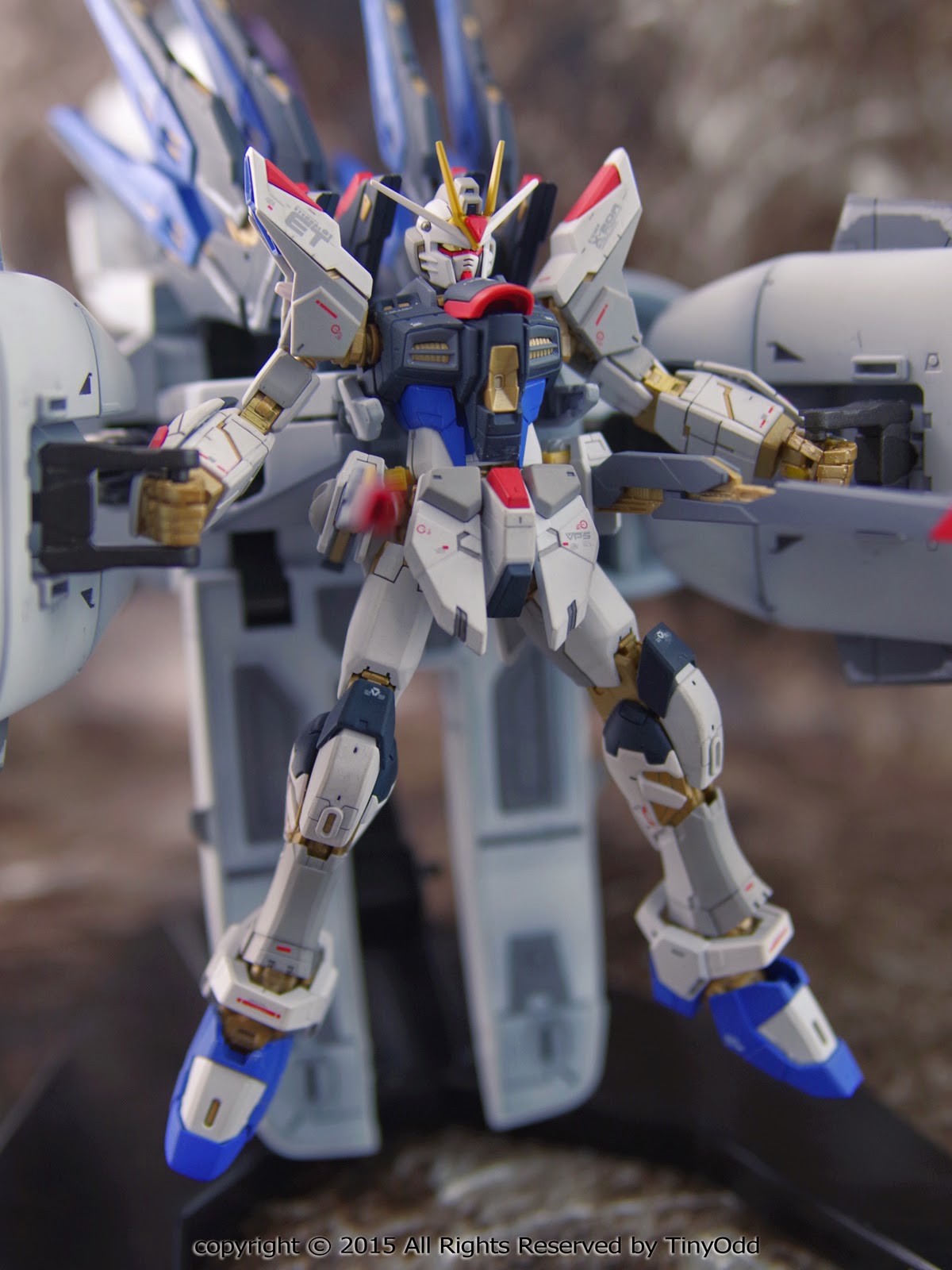 GUNDAM GUY: RG 1/144 Strike Freedom Gundam + Meteor Unit - Painted Build
