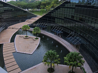 ENTROGRAPHER - 外出贤人: Photography : Green Building - School of ADM, NTU