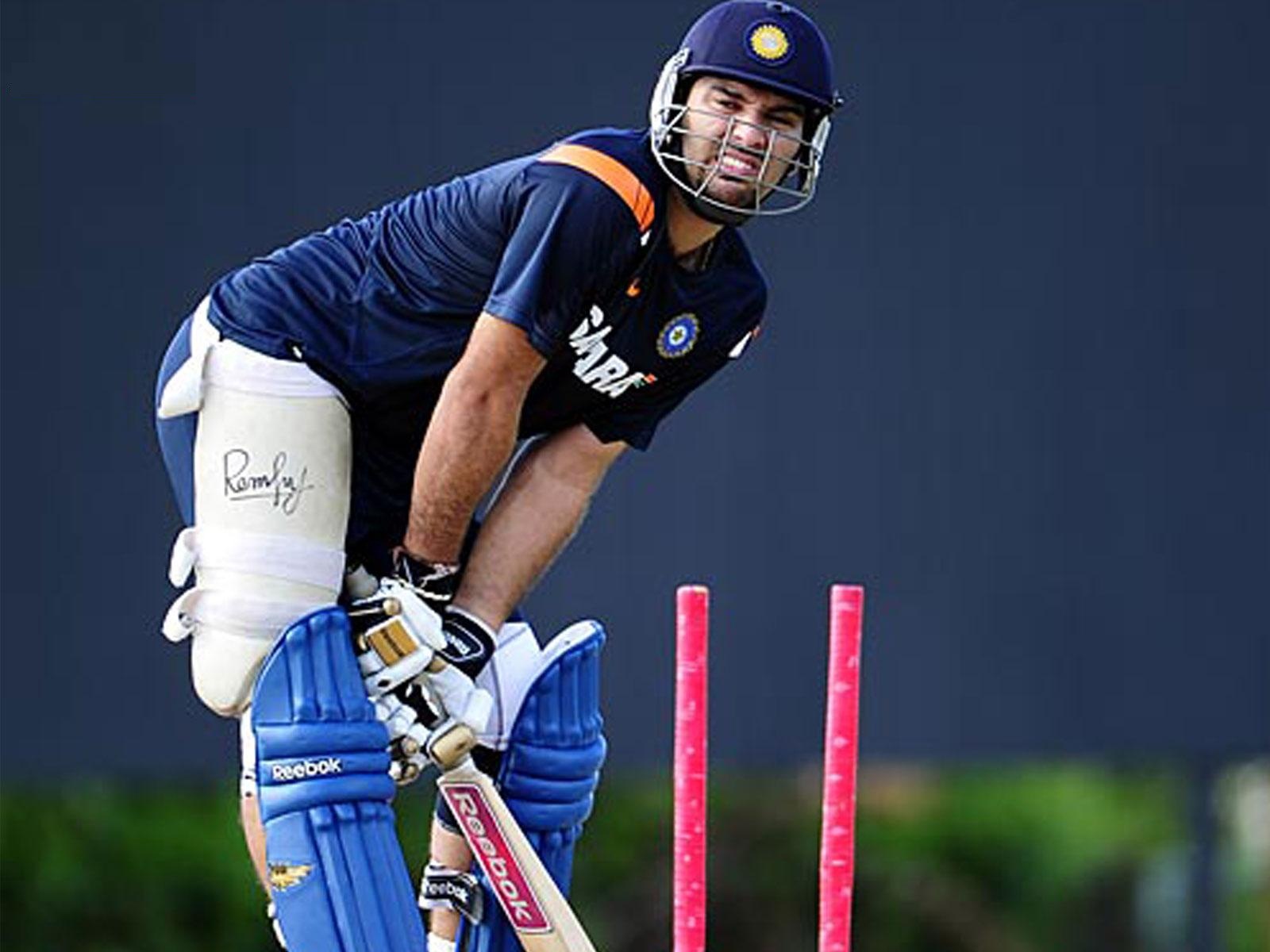 Craze For Sports: Yuvaraj Singh Wallpapers