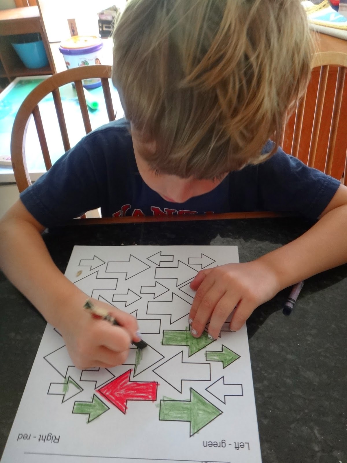 Little Stars Learning: FREEBIE - Left Right Arrows Worksheet