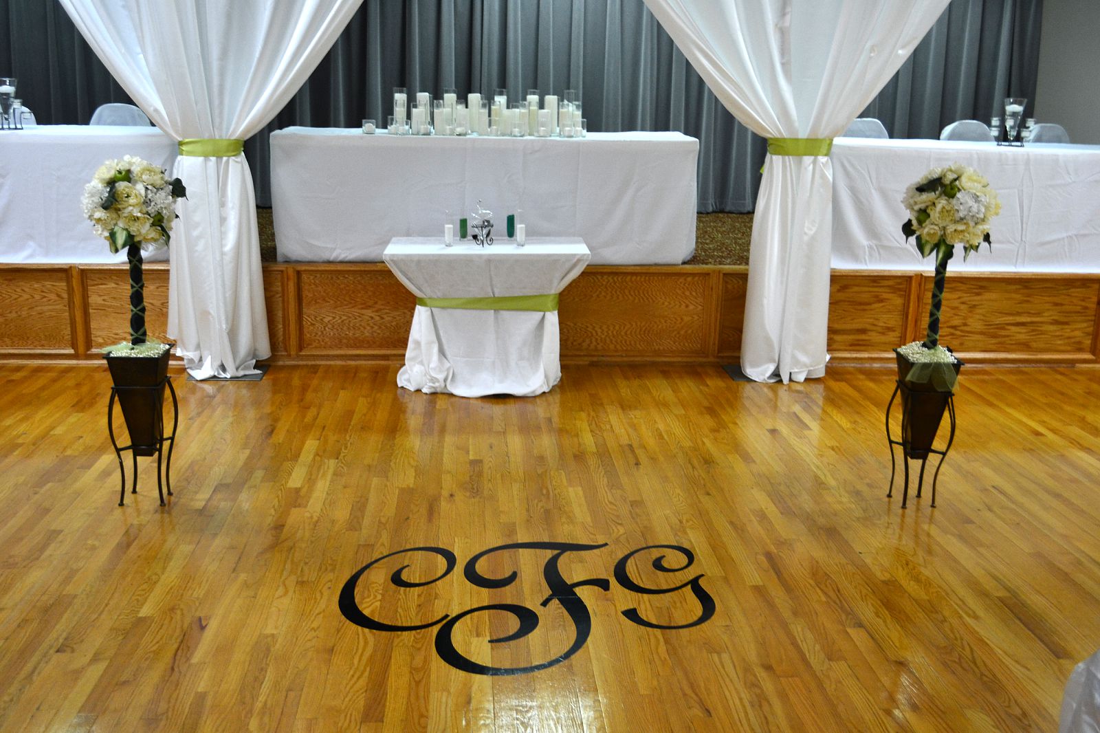 OK Decal Divas: Wedding Floor Monogram Sales