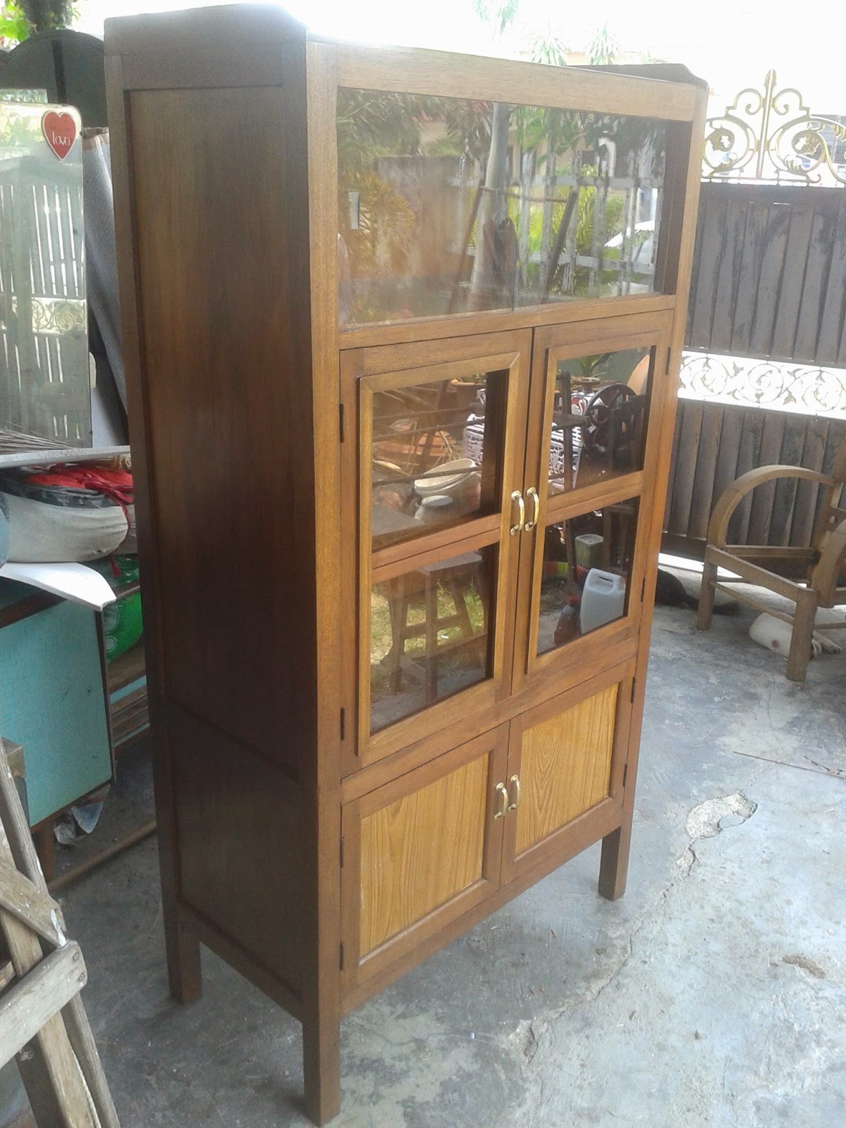 Ezany Galleria...: FOR SALE : ALMARI LAUK - SIAP SEPENUHNYA