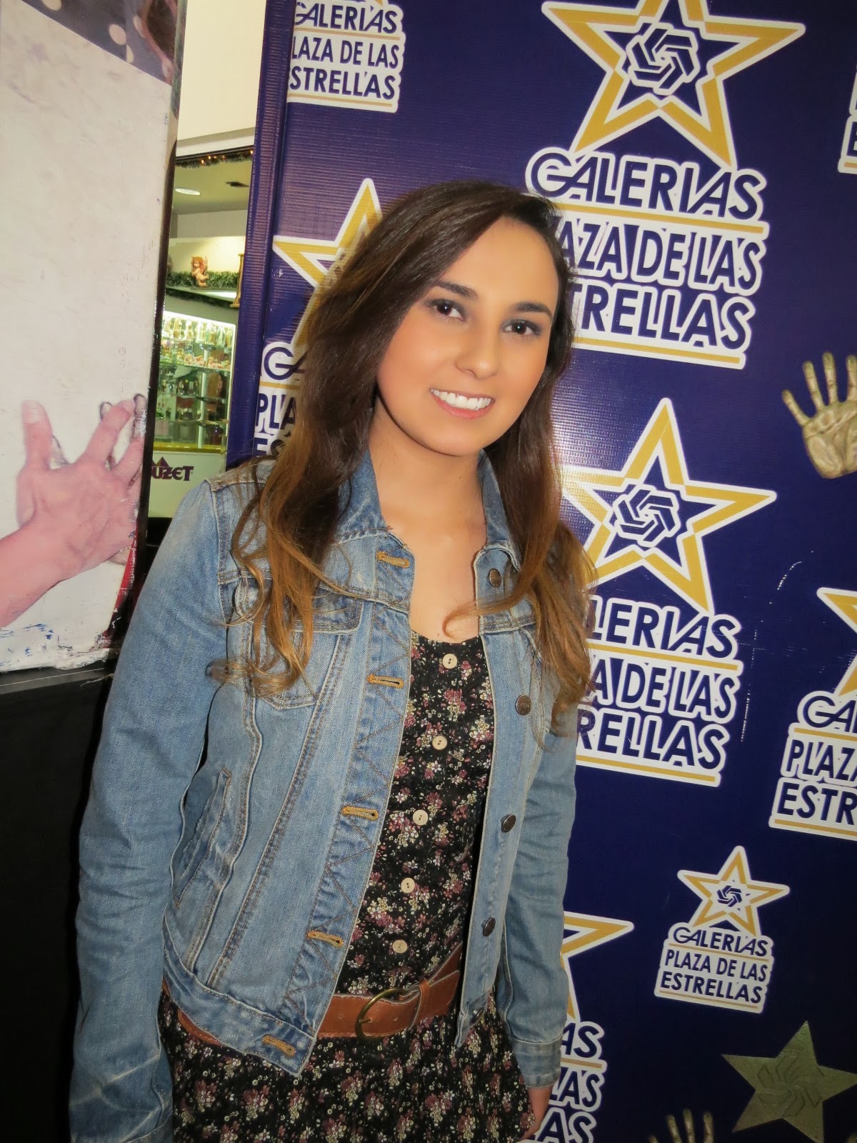 somos el espectador: KAREN ROWE SE LLEVA LAS PALMAS