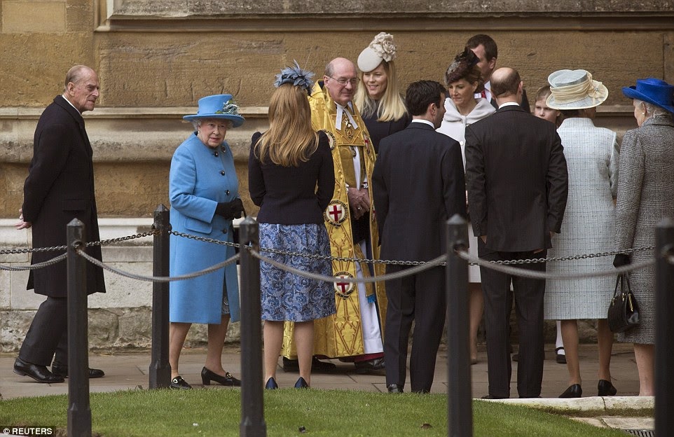 Inspired New Living: A Royal Easter: Her Majesty And Family