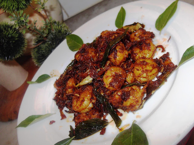 Shaain's Cooknotes: Easy Prawn (Chemmeen) Fry