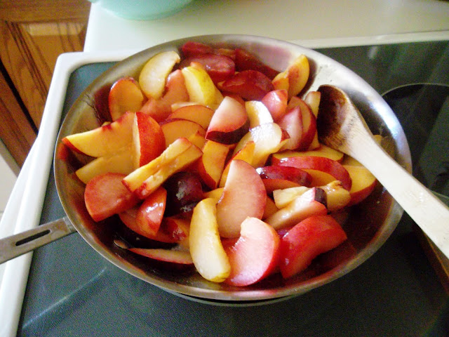 Our Beautiful Mess: TWD: Johnnycake Cobbler with Pluots