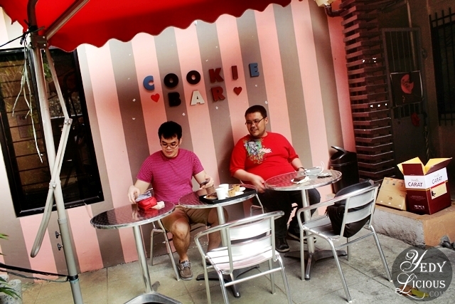 The Cookie Bar Manila, Kapitolyo Pasig: Cookie Shots and More | YedyLicious Manila Food Blog in ...