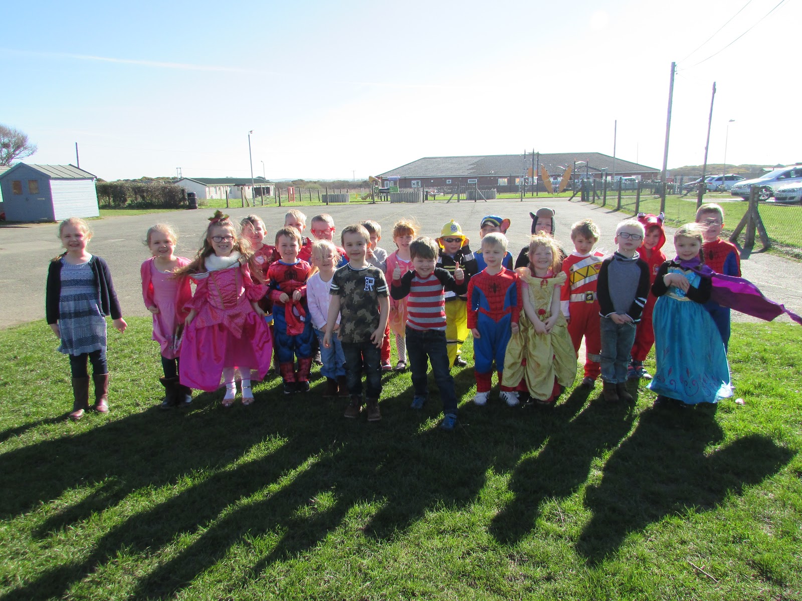 Ysgol Y Tywyn: Diwrnod y Trwynau Coch - Red Nose Day