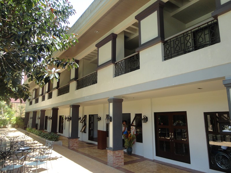 F.Y.I. (Fire Your Imagination): Resort Review: Momarco Resort & Hotel ...