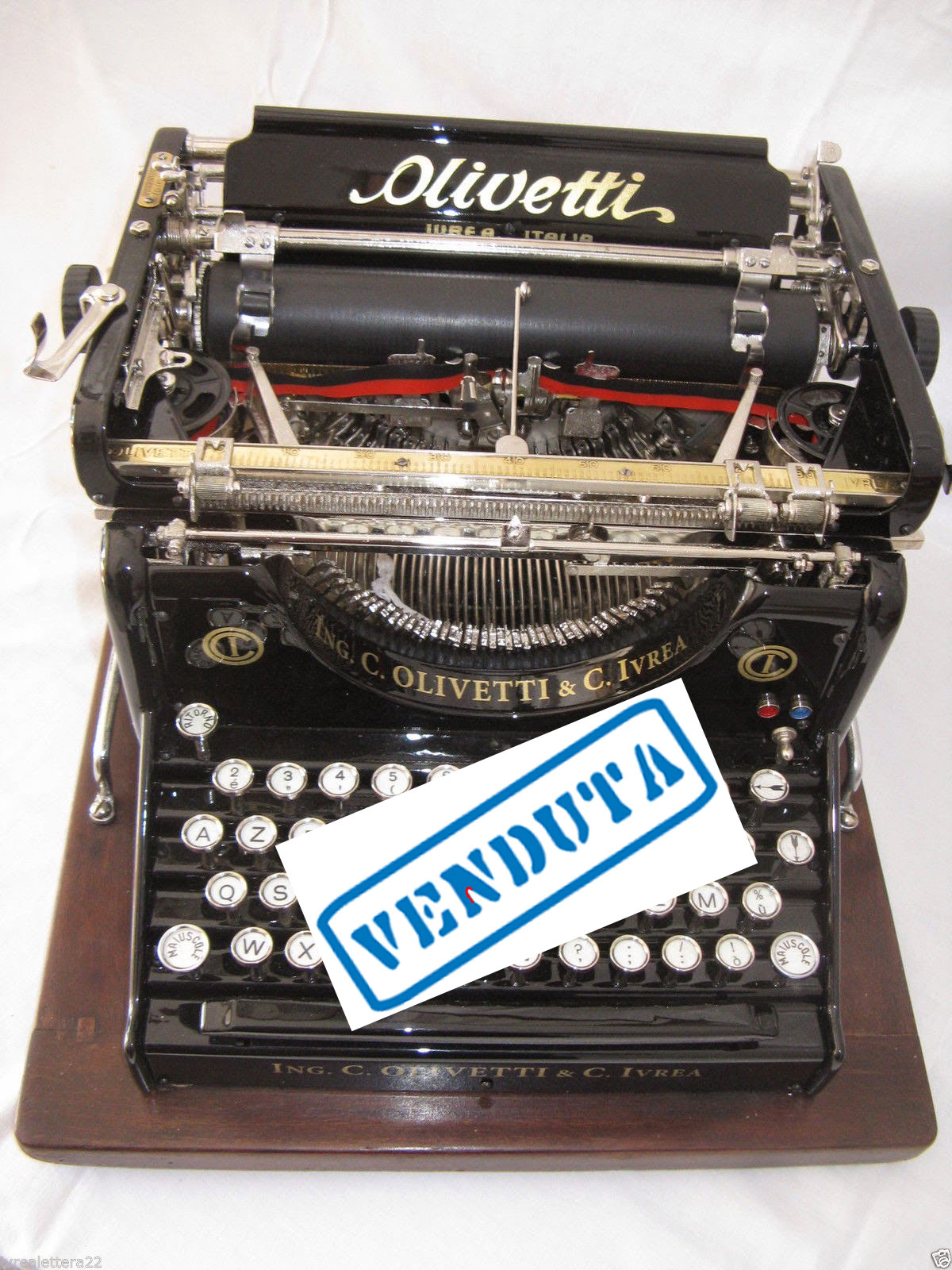 Typewriter - La Macchina per Scrivere: Il Mercatino