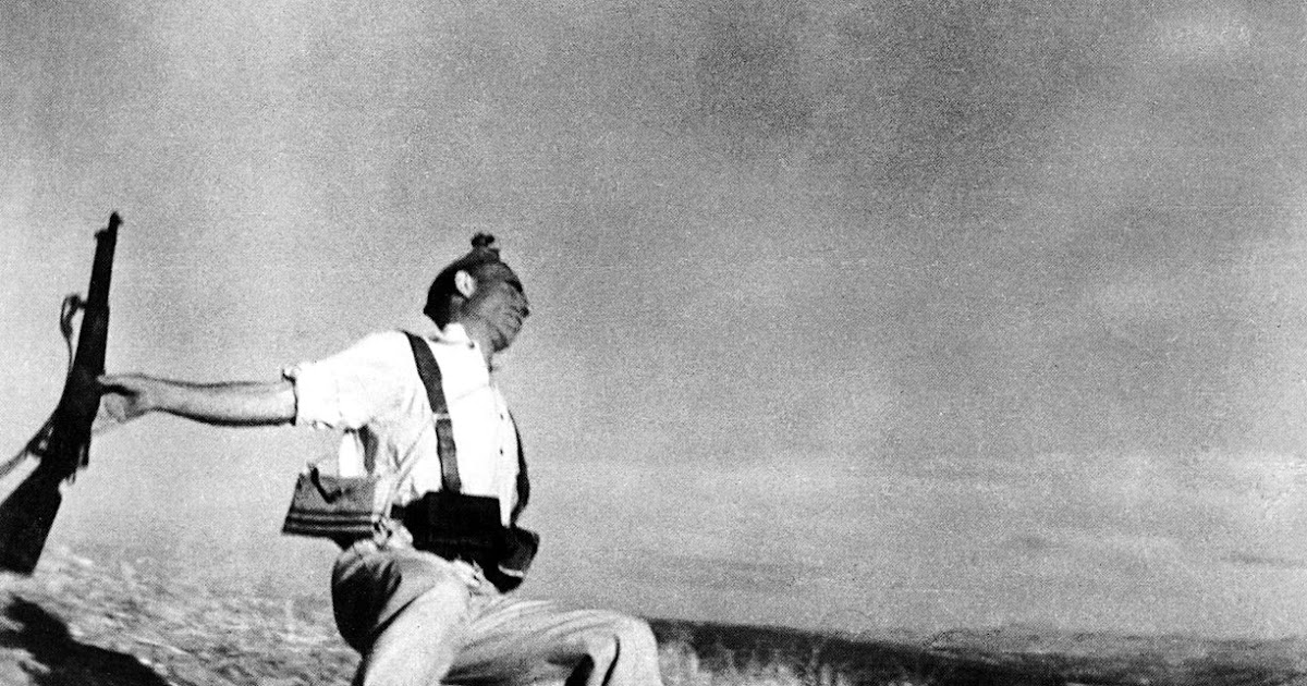 Historia Jednej Fotografii: Robert Capa - padający żołnierz