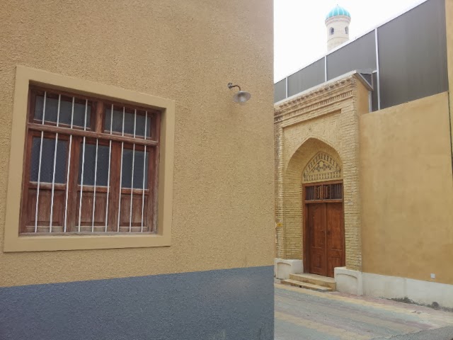 Life in Kuwait Blog: Old Kuwaiti buildings near Kuwait City