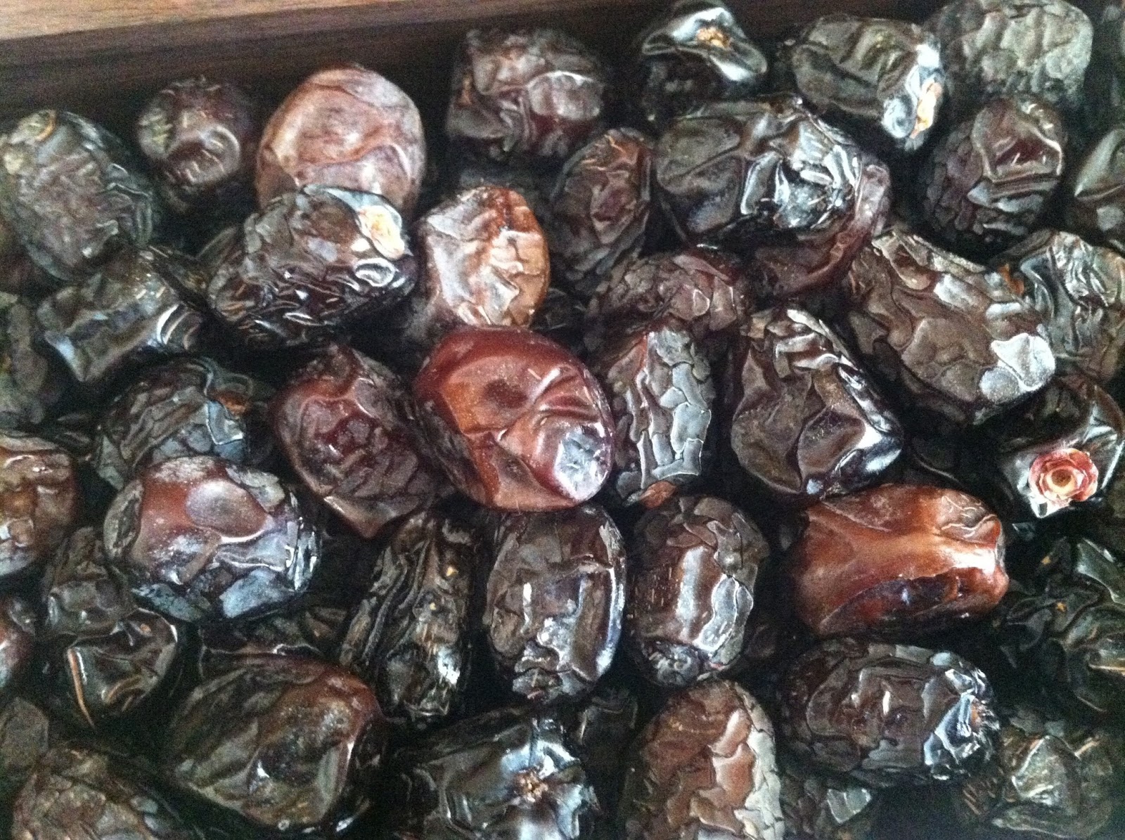 KHEJUR DATE FRUITS OF ARABIA: SAUDI ARABIAN KHEJUR DATE FRUIT PHOTOS ...