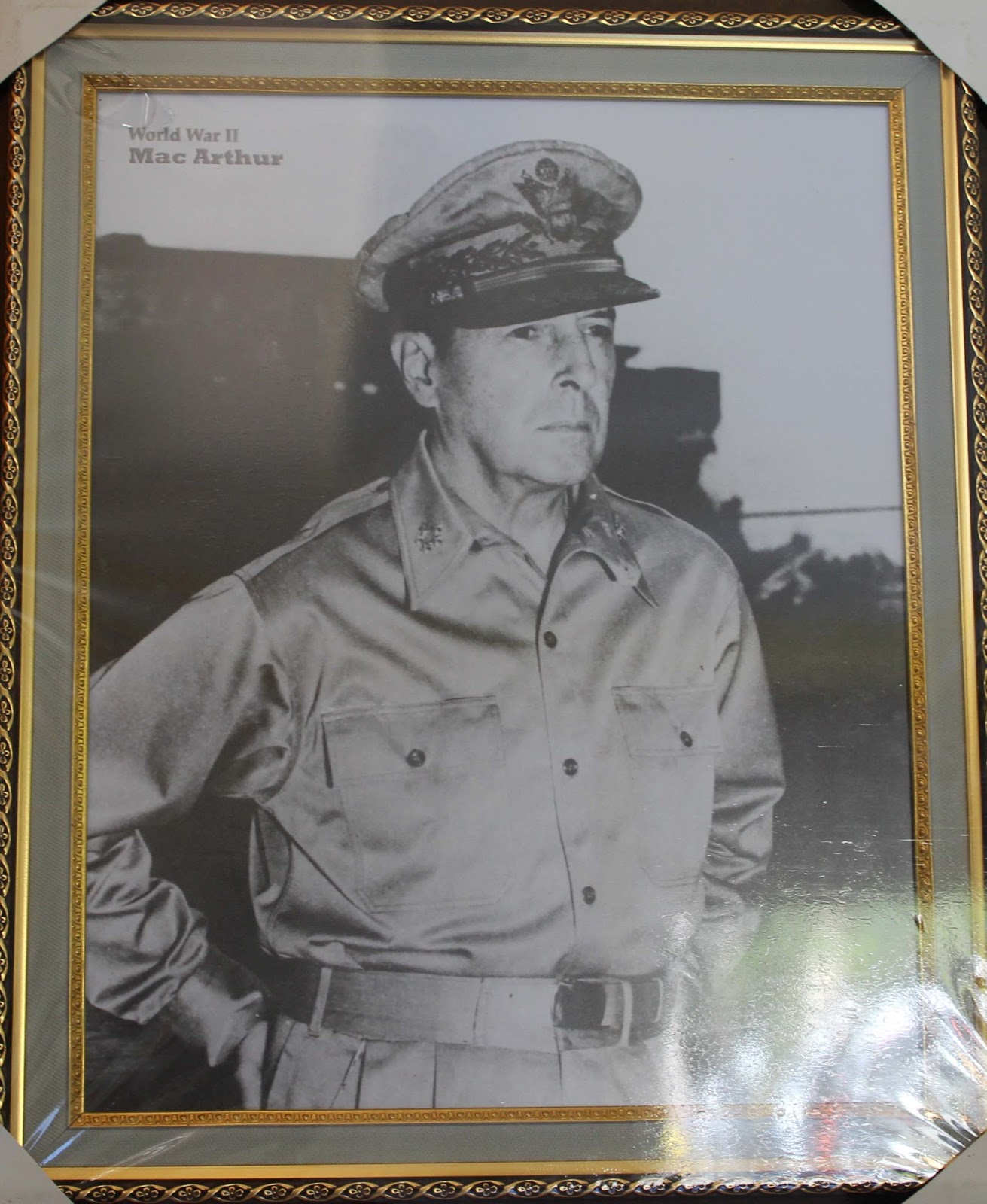 We Love Jayapura: Tempat Wisata Jayapura, Tugu dan Museum Mac Arthur