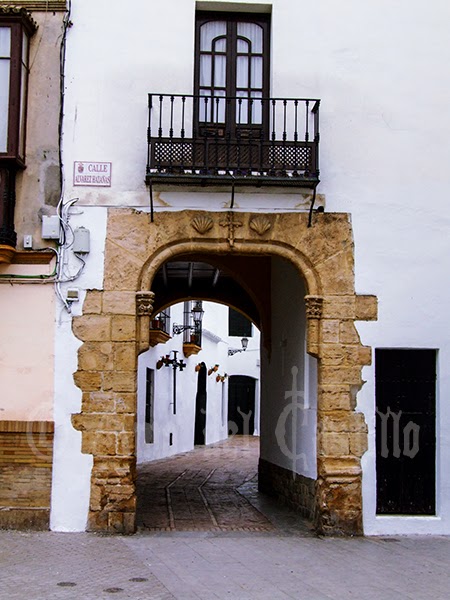 AMO DEL CASTILLO: La Banda Morisca V. El castillo de Utrera