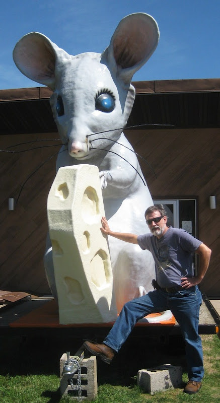 Detritus of Empire: Igor the Giant Mouse