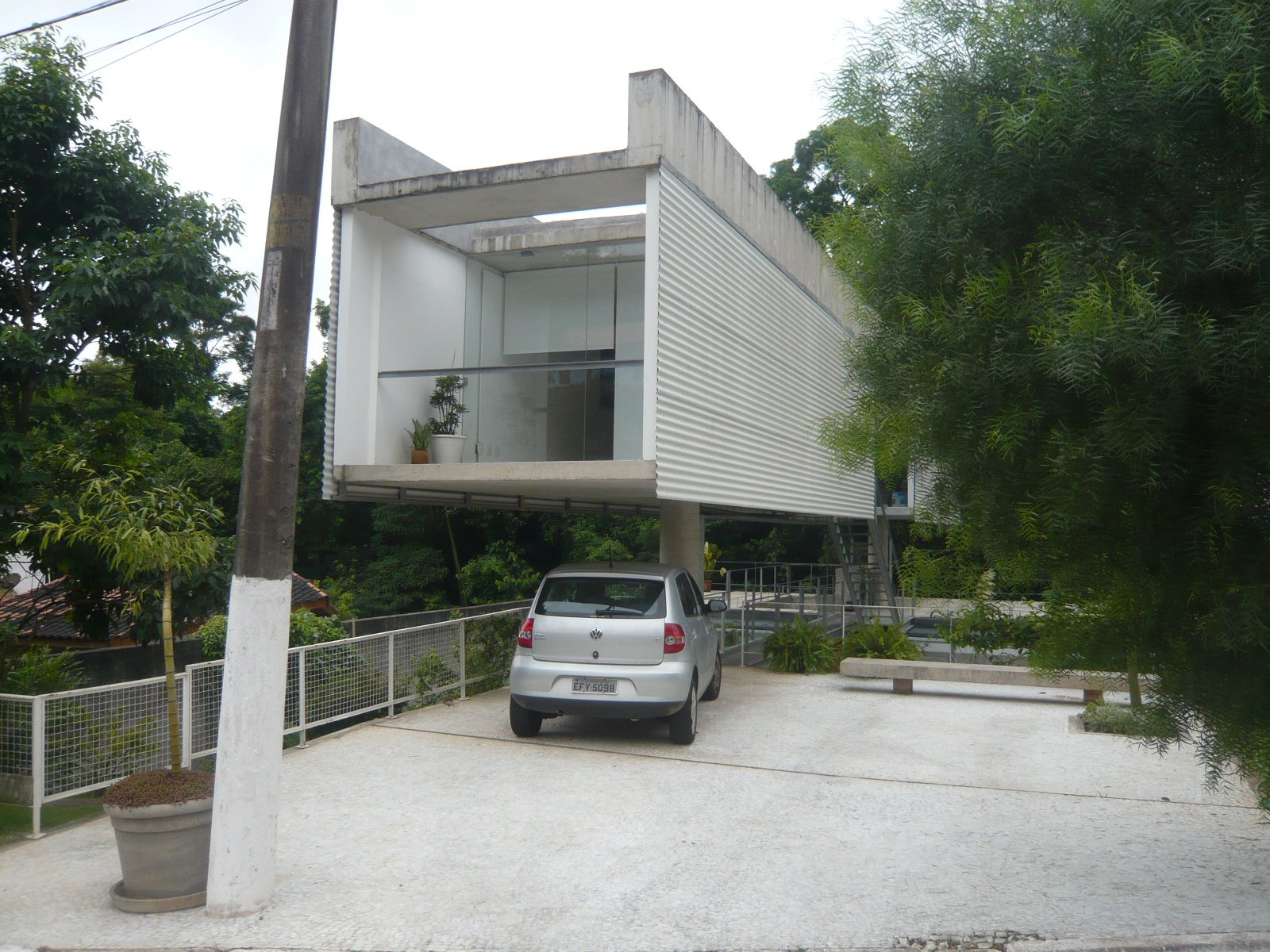 Casa em Carapicuíba [Alvaro Puntoni e Angelo Bucci + SPBR]