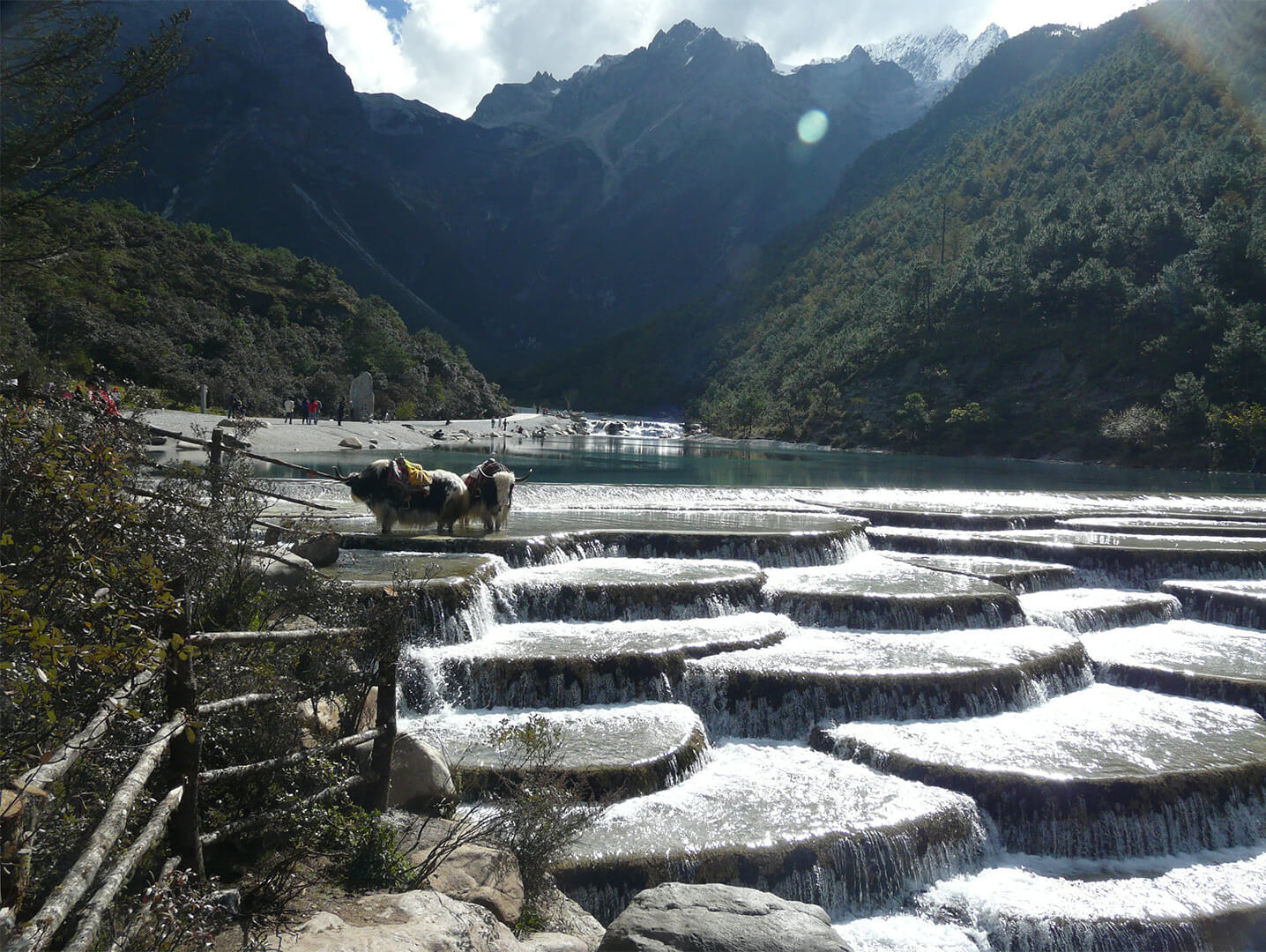 Hidden and little known places: Blue Moon Valley, China