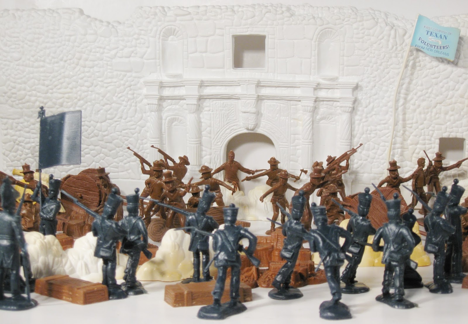 Toys and Stuff: BMC Alamo Playset 1999