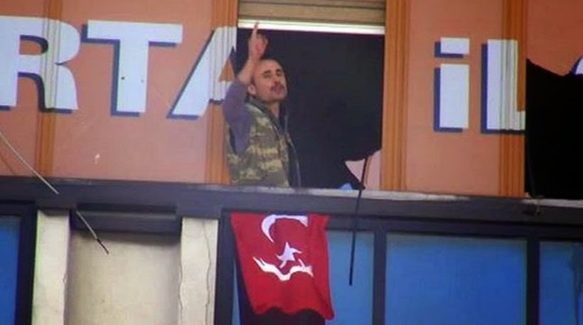 ΤΗΣ ΠΟΥΤ@Ν@Σ ΣΤΗΝ ΤΟΥΡΚΙΑ ΤΩΡΑ: ΕΝΟΠΛΟΙ ΜΠΟΥΚΑΡΑΝ ΣΤΑ ΓΡΑΦΕΙΑ ΤΟΥ ...