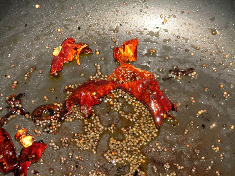 Food!: চিচিন্গায়ের তরকারী (Chichingay-er Torkari) or Snake Gourd Curry