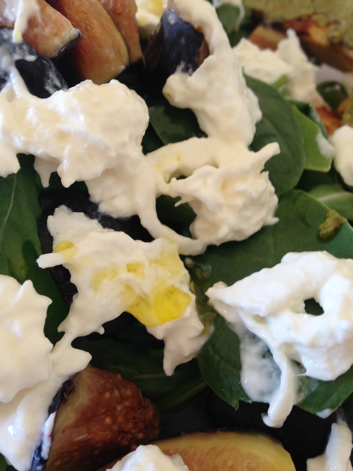 Passports & Pommes Frites : Fresh Summer Fig Salad