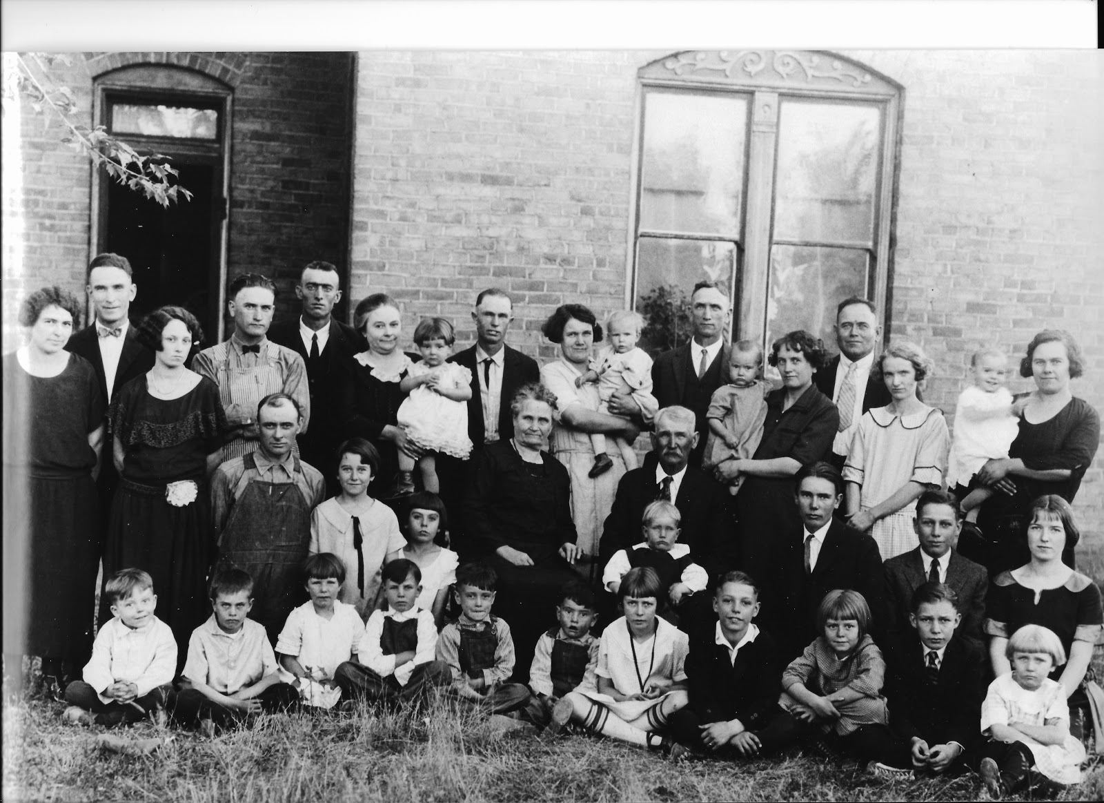 Story apples: Harry Raymond Haynes: Out of the Mud