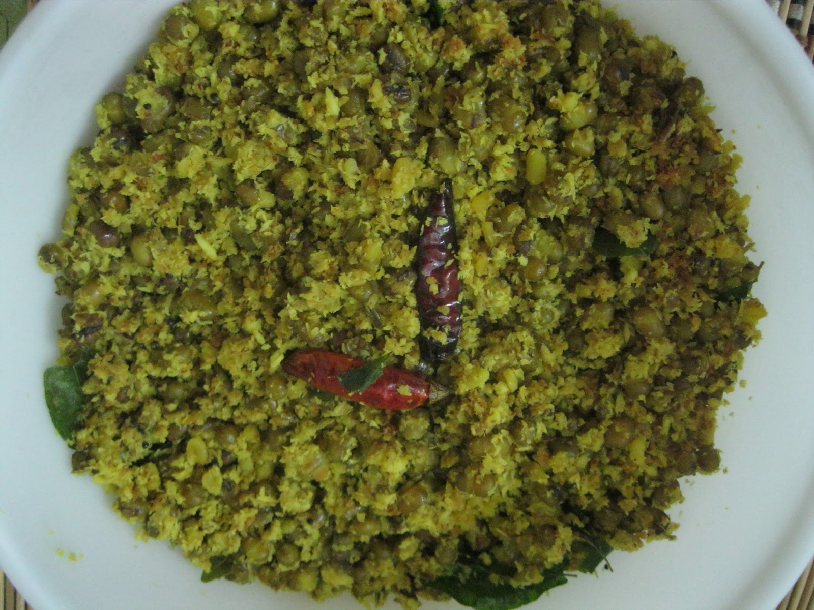 Cheru Payar Thoran / Stir fried Green moong with Coconut
